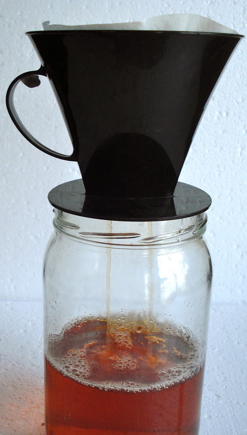 Amor à Pele: lixívia de cinzas