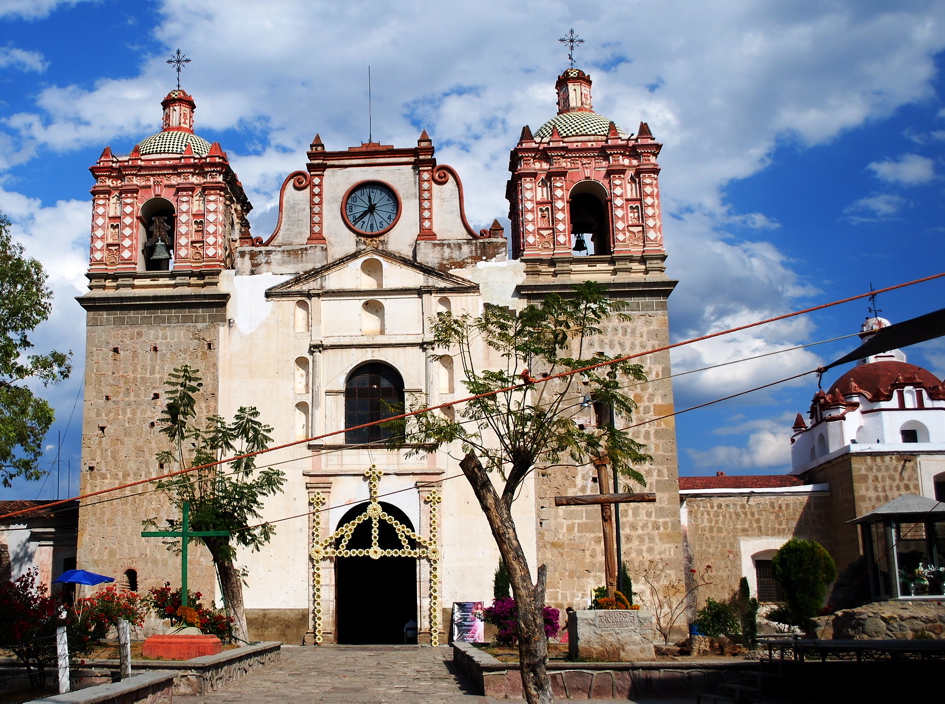 colonialmexico: Oaxaca. Treasures of Tlacolula: The Silver Chapel