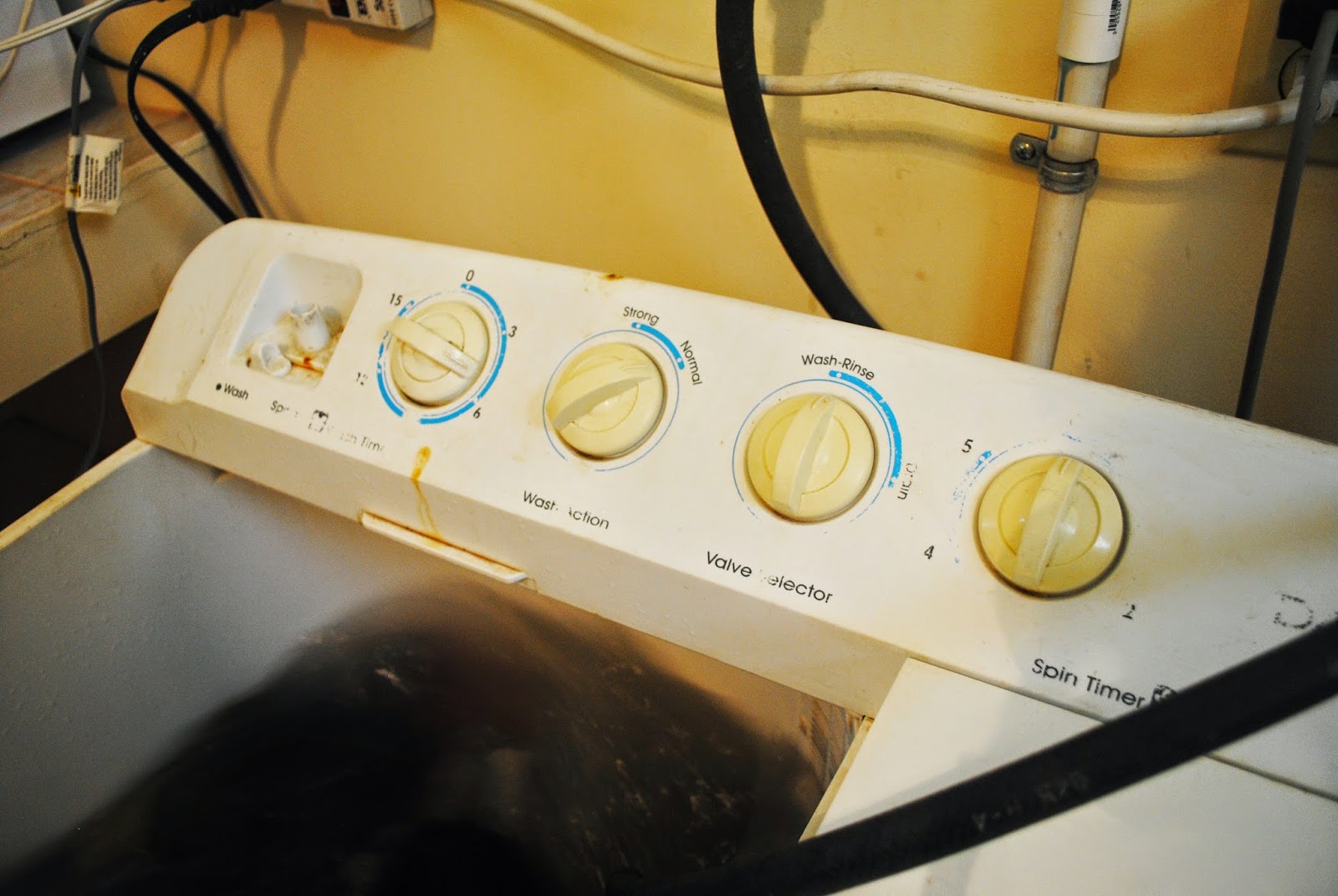 3 Belizers: Laundry Day in Belize