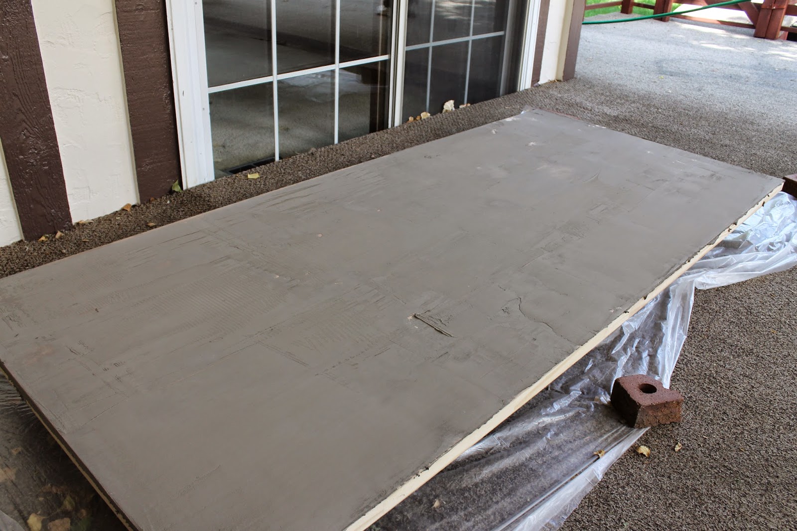 Wonderfully Made: DIY Concrete Desktop