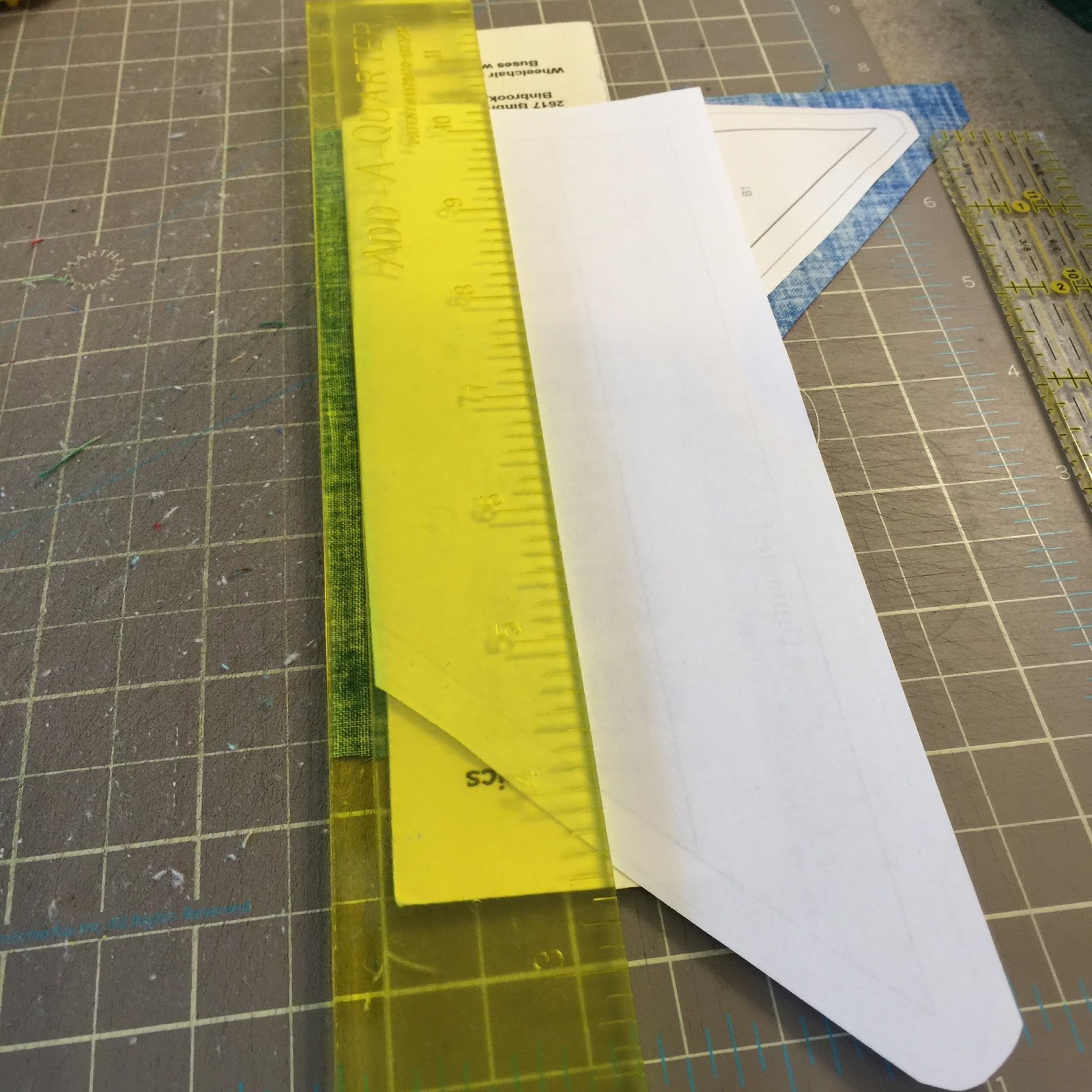 UpStairsHobbyRoom: Paper Piecing Basics Tutorial (One Block Wonders)