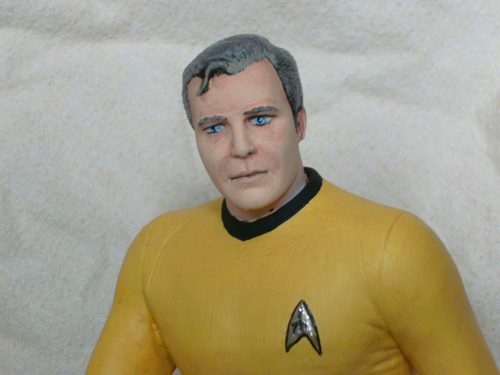 Happyscale-Modellbau: Star Trek TOS Captain James T. Kirk - Vinylfigur ...