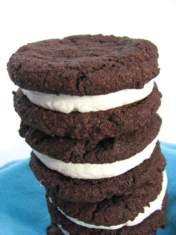 Heidi Bakes: Homemade Oreo Cookies