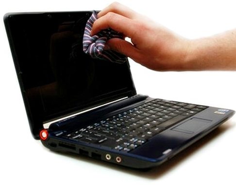 Tips merawat laptop - RIVALTI POST