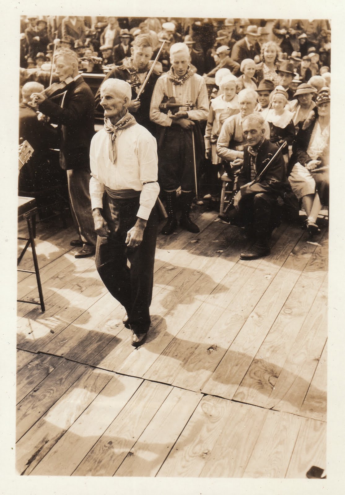 Dull Tool Dim Bulb: Folk Art Dancing Dan Limberjack Jig Doll Jiggerman ...