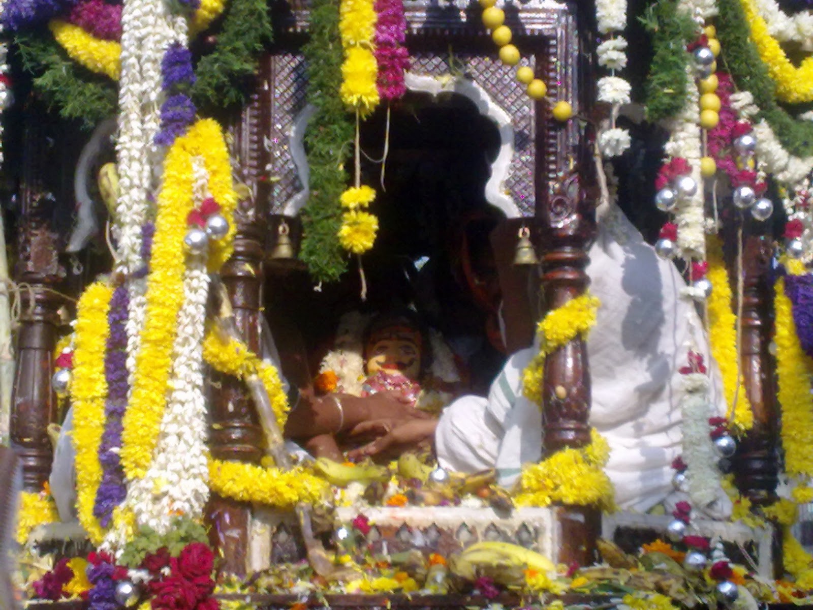 Sri Kshetra Ganagapur - Accommodation, Pooja and Abhishekam at Gangapur ...