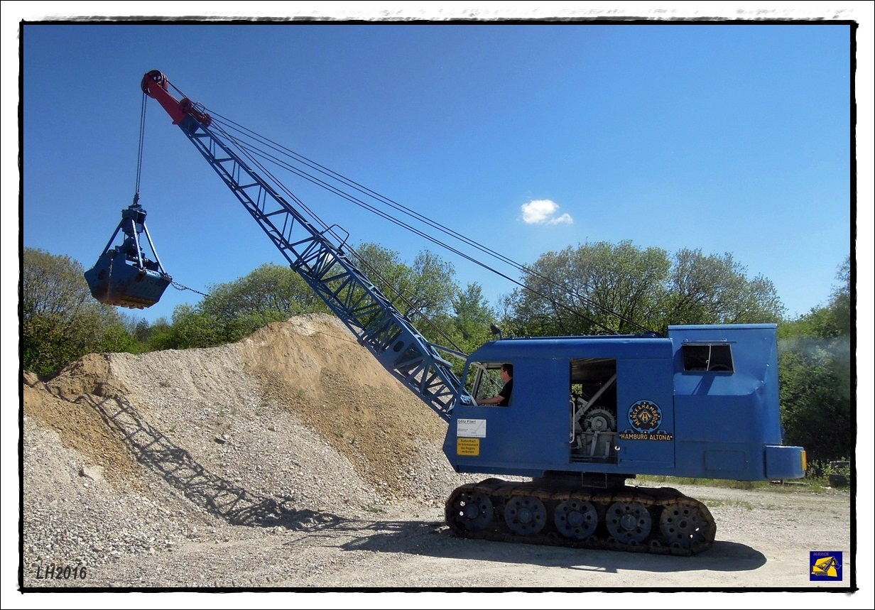 Bagger Galerie Construction Machines: MENCK M90 Seilbagger mit Greifer ...