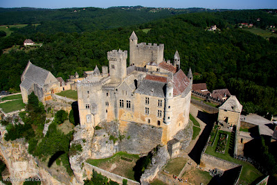 bensozia: Today's Castle: Beynac