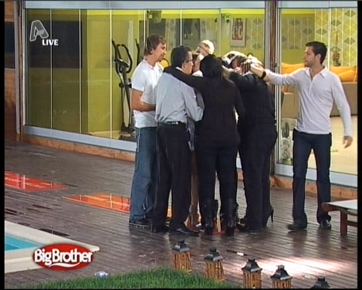 * ΓΙΩΡΓΟΣ . ΚΑΤΣΑΟΥΝΗΣ * ( FΑNS ): ΦΩΤΟΓΡΑΦΙΕΣ ΑΠΟ ΤΟ ΠΑΙΧΝΙΔΙ