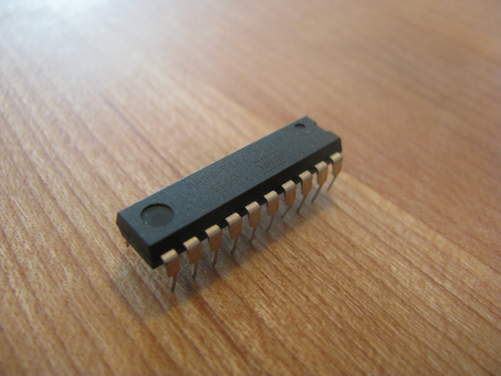 ToasterBotics: ATTiny2313 with Arduino