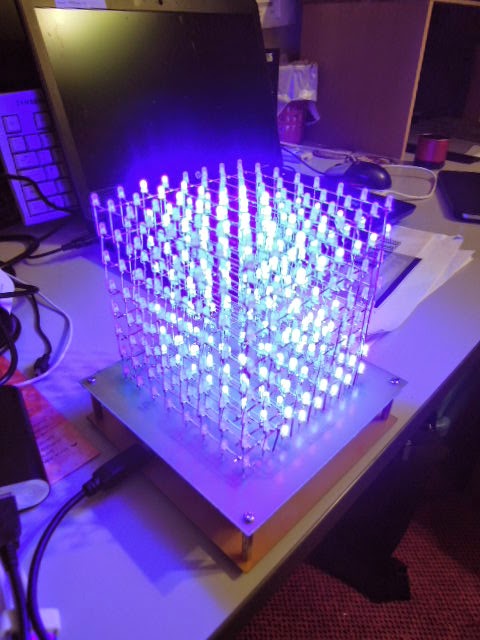 Snip 'N' Snap: My 8x8x8 LED Cube at PMMF14