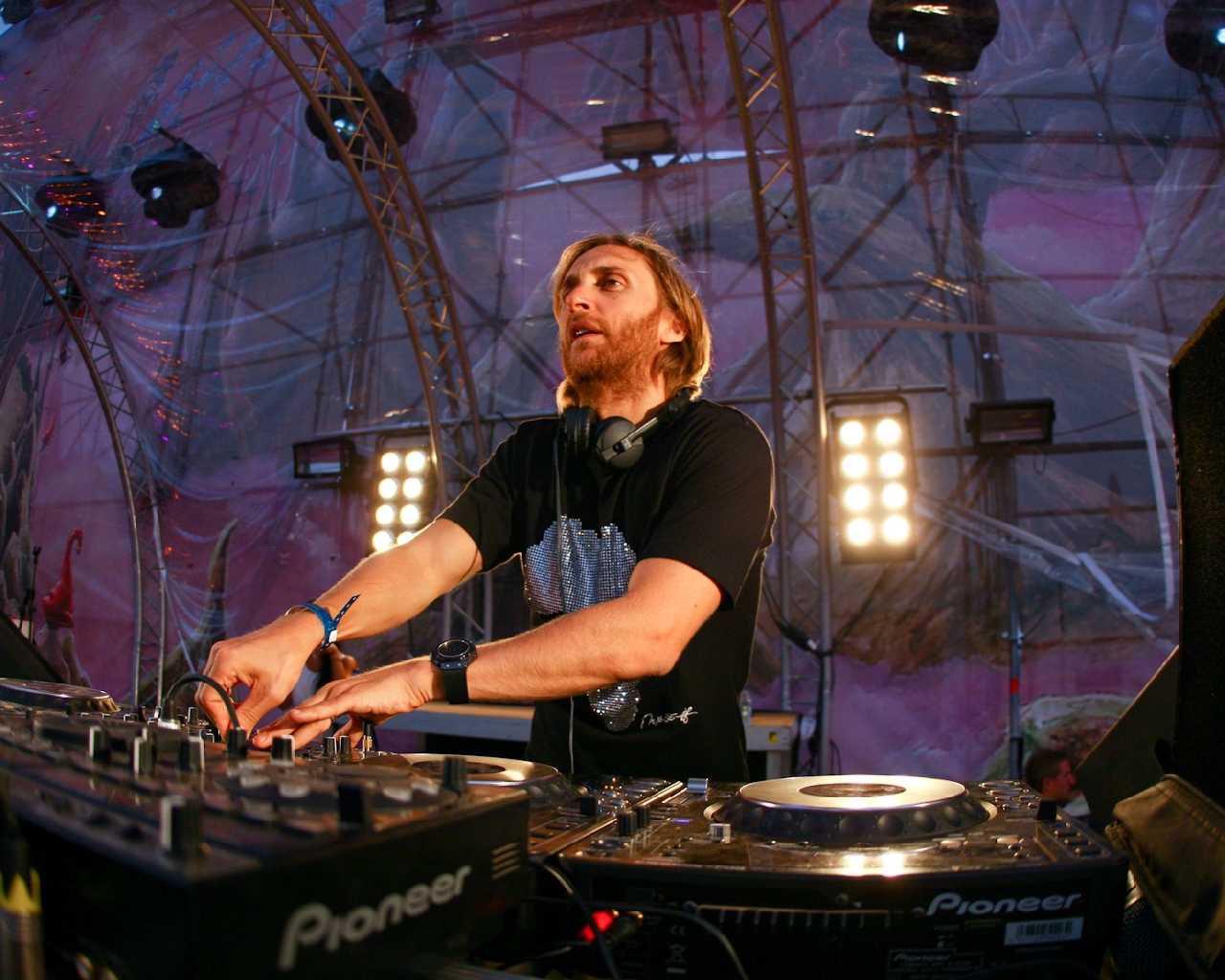 David Guetta Hd Wallpapers 2012