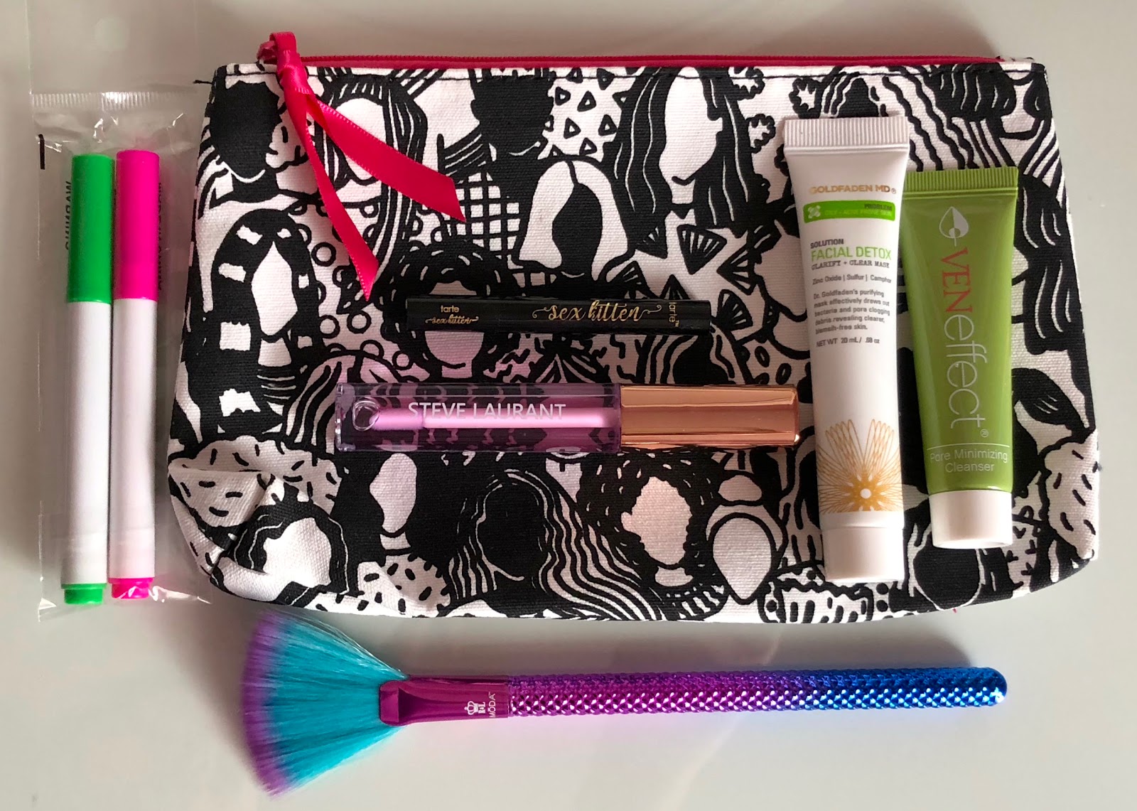 Ipsy Subscription Box Review - March 2018 - Blue Skies for Me Please