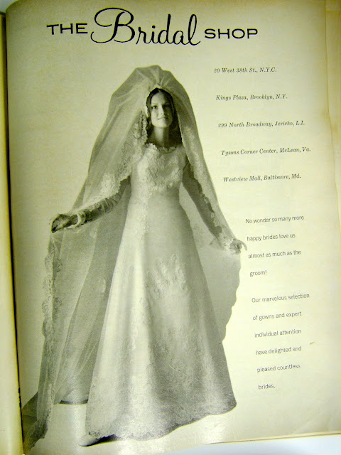 The Style Spectrum: Modern Bride 1971 Vintage Wedding Fashion