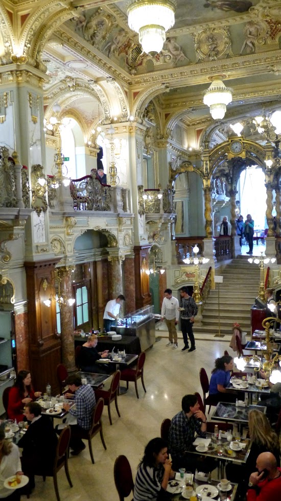 Review: Breakfast at New York Cafe, Budapest.