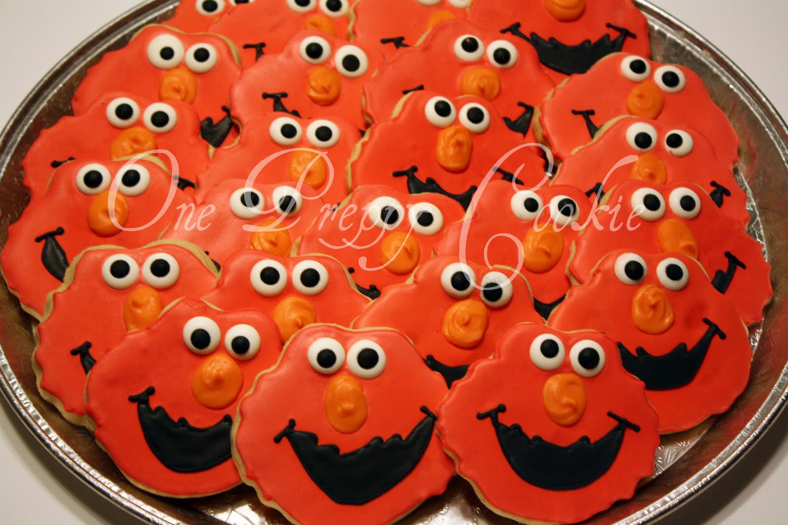 1000+ images about Elmo on Pinterest | Elmo party, Elmo cake and Elmo ...