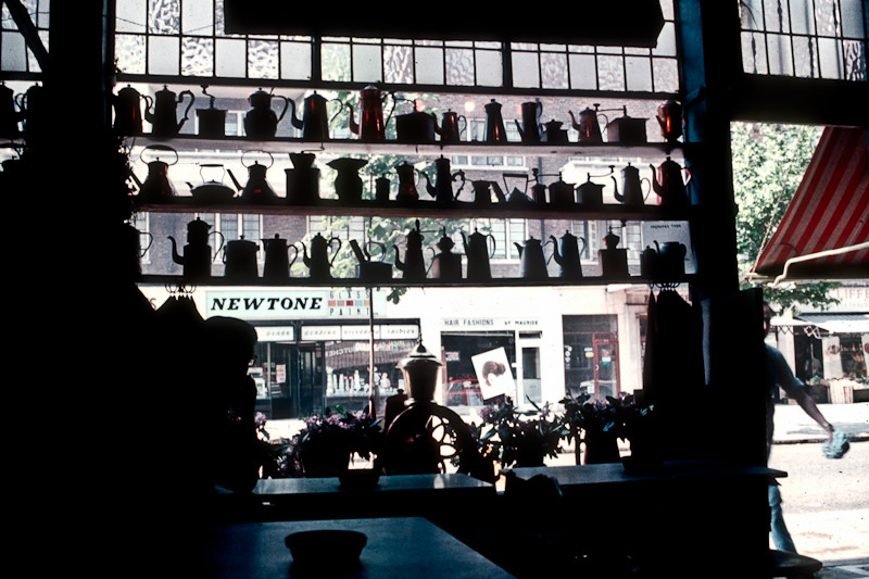 Incredible Color Photos Captured London's Street Scenes in 1966 ...