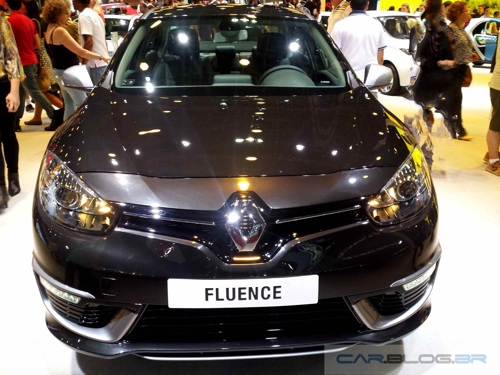 Renault Fluence GT Line 2015 é mostrado em São Paulo