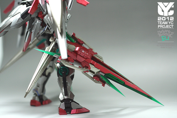 GUNDAM GUY: MG 1/100 00 Raiser - Custom Metallic Painted Build