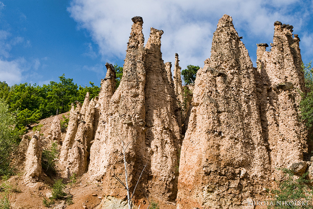 Devil’s Town and the Village of Blood ~ Kuriositas