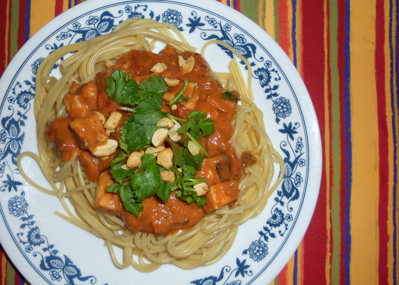 The Skimpy Pantry: Thai Chicken Pasta