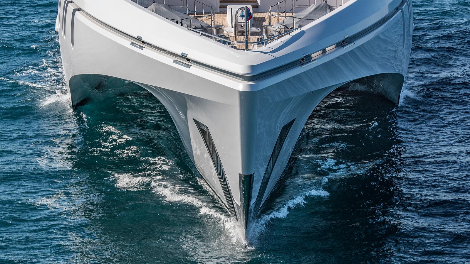 YachtArt: Echo Yachts 84mt White Rabbit