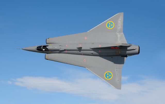 Gripen for Canada: Iran reveals its new stealth fighter! Wait... What?