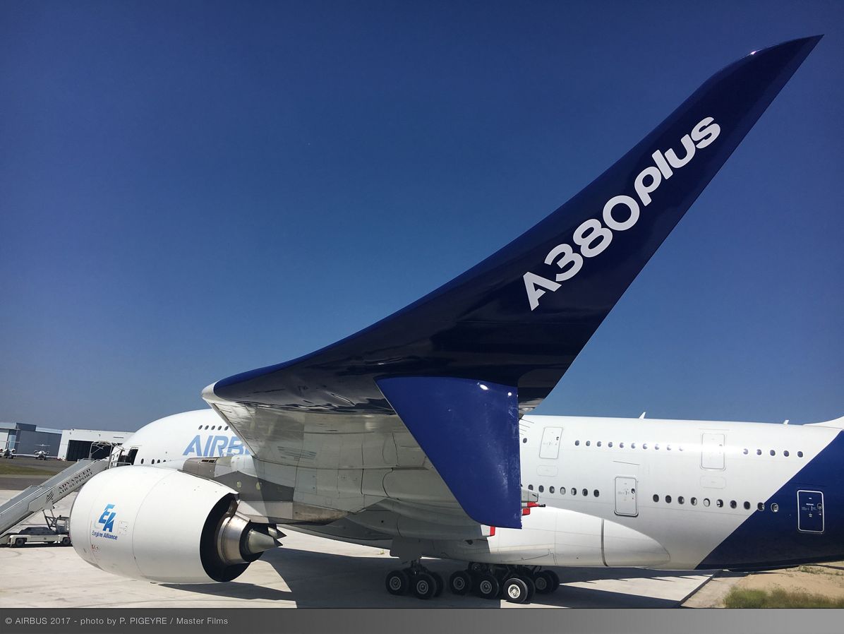 Direto da Pista: Apresentado o A380 PLUS...mais 80 assentos!!!!