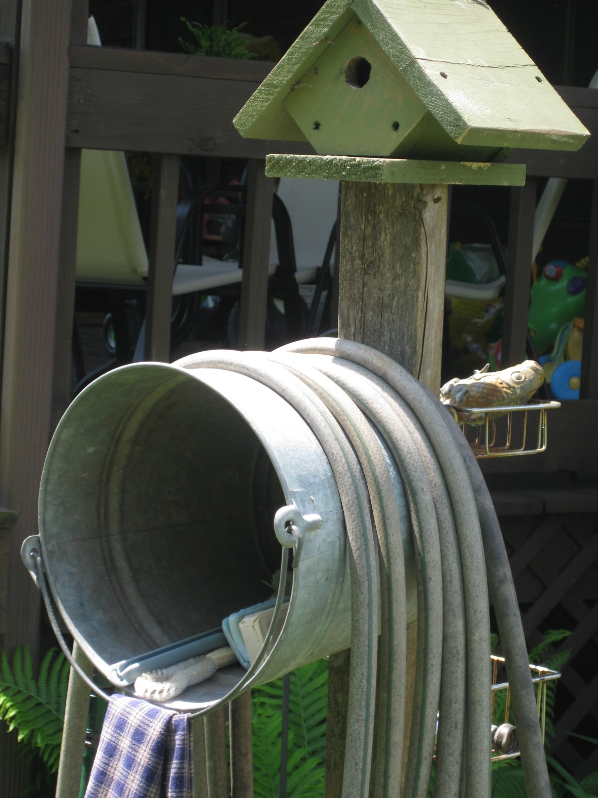 hose storage | Garden hose storage, Diy garden hose, Diy water hose storage