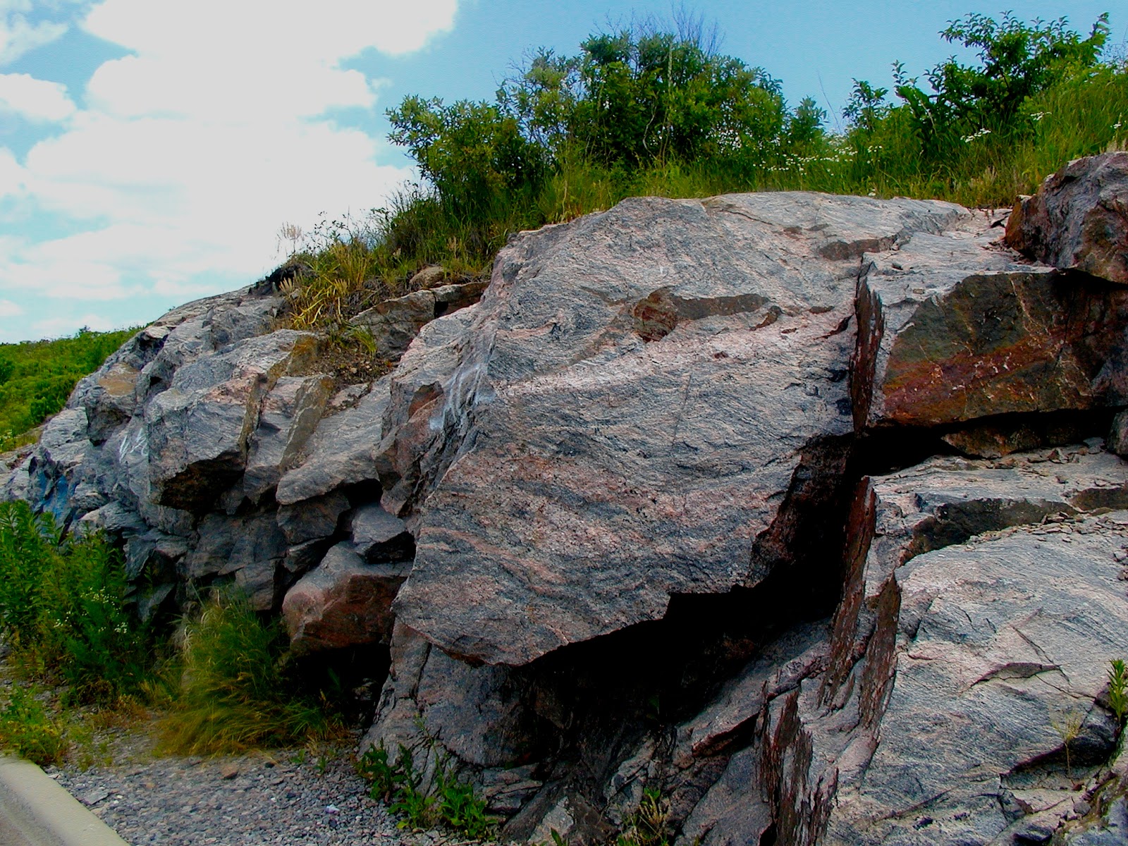 earthscienceguy: Minnesota Geology Monday - Morton Gneiss