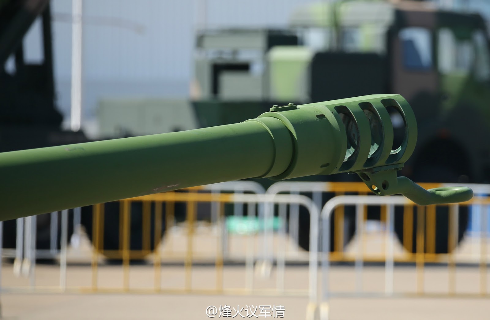 China Defense Blog: Close up photos of the day: AH-4 155mm Light-weight ...