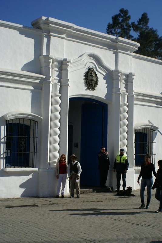 "Explorando Horizontes: Turismo Global y Perspectivas Locales en ...