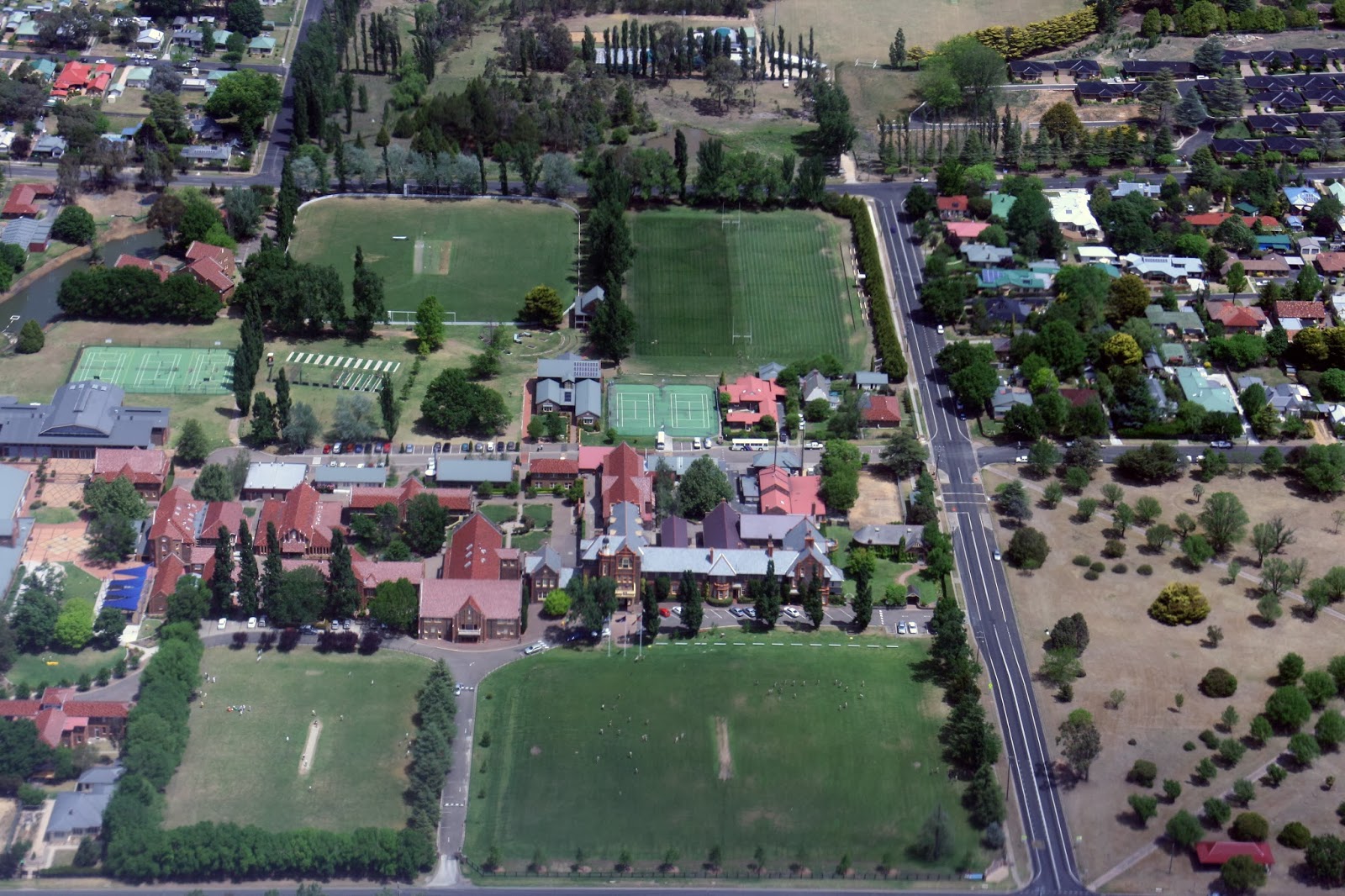 Australian Observer: On final for Armidale