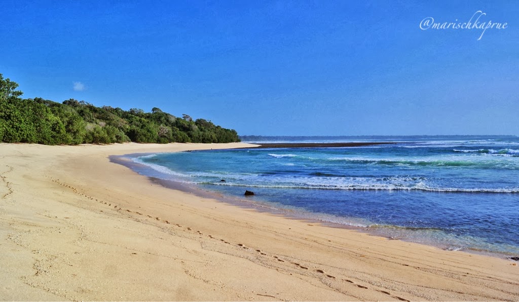 Parang Ireng Beach, Simply Beautiful! ~ Life Is An Absurd Journey