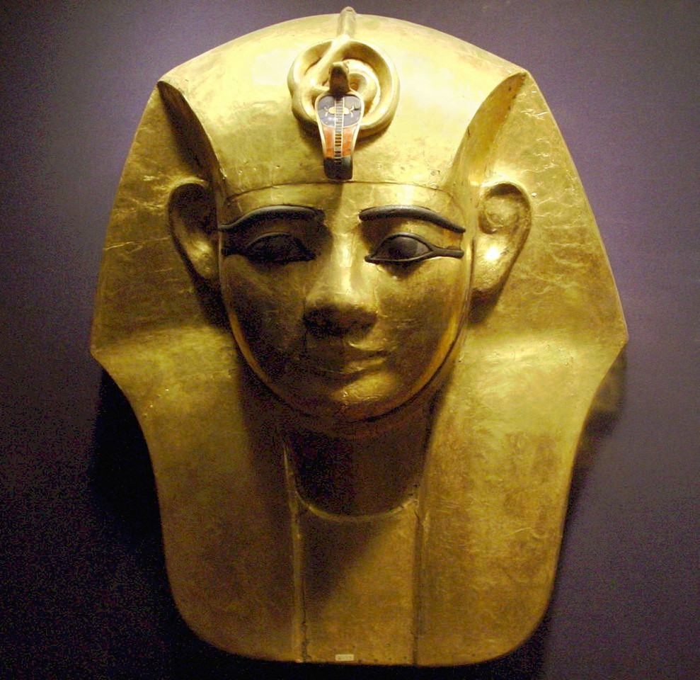 KEMET: The Funerary mask of king Amenemope
