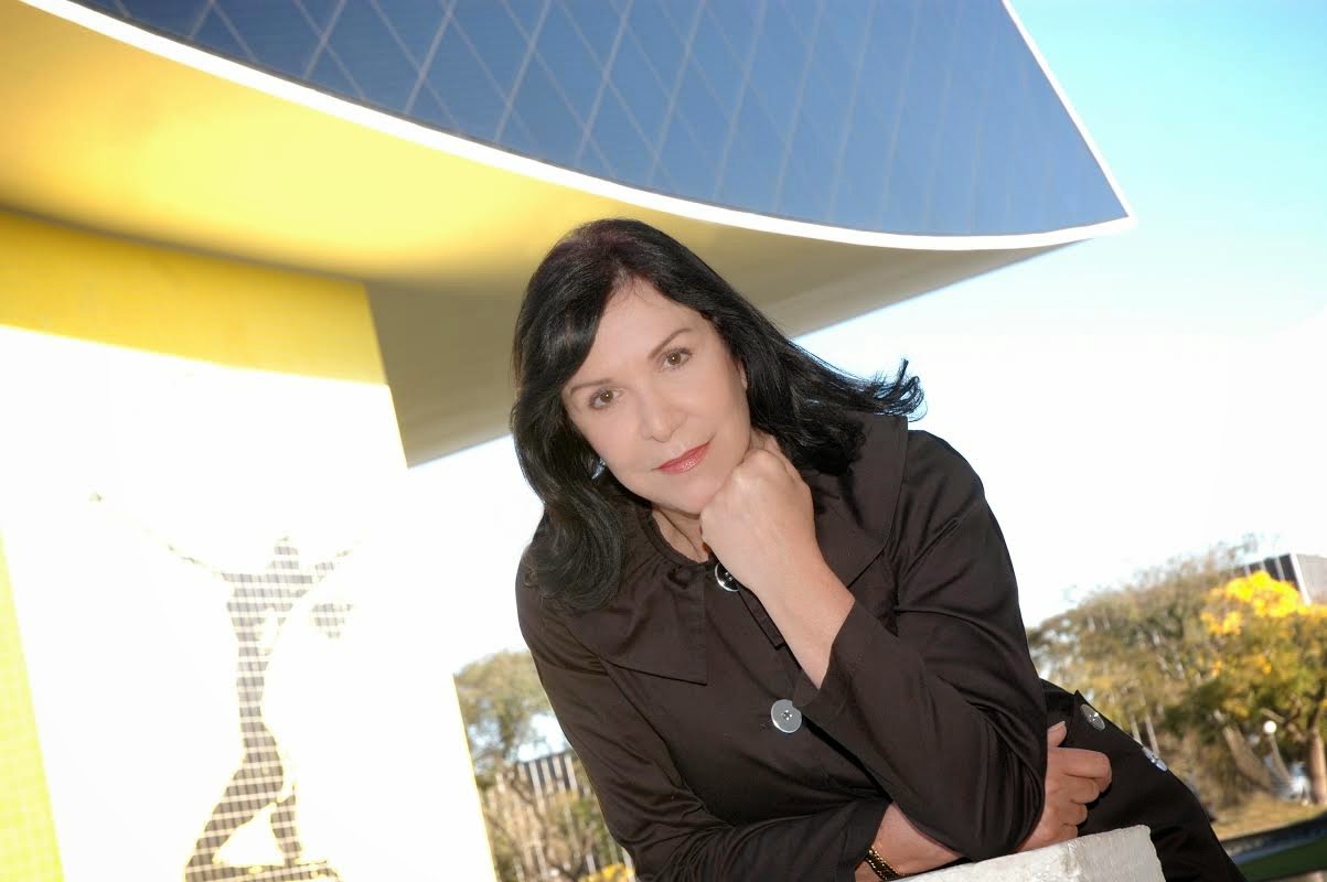 V FESTA LITERÁRIA DE MARECHAL DEODORO ALAGOAS: A ATRIZ E ESCRITORA ...