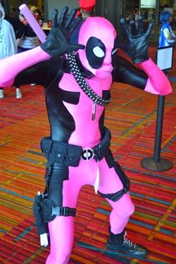 Sexy cosplayer: cute pink deadpool