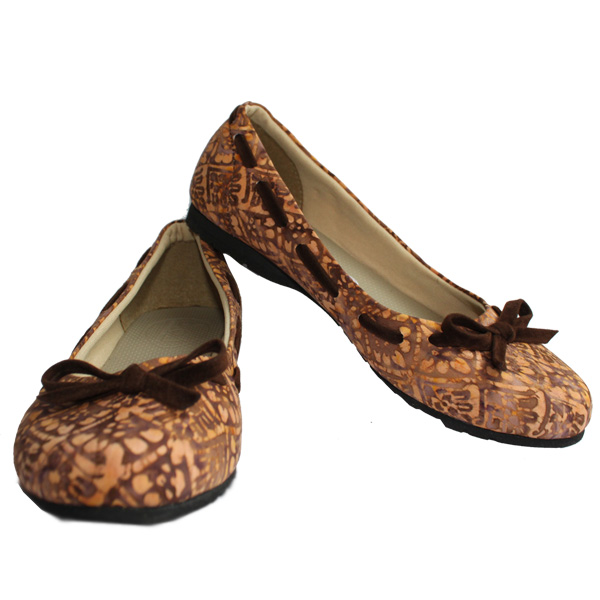 Jual Sepatu Batik Online | Jual Sepatu Batik Wanita | SMS : 085 655 244 197