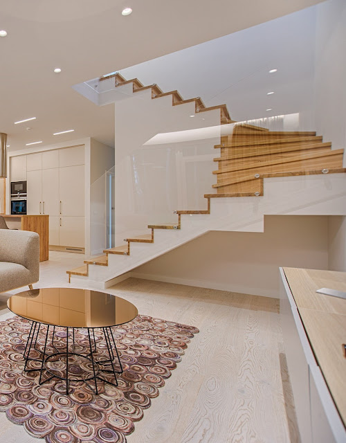 5 Inspirasi Desain Tangga Unik untuk Tampilan Rumah yang Beda ...