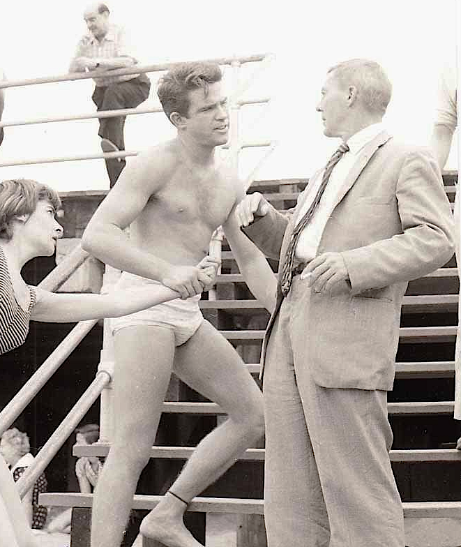 Warren Beatty Shirtless