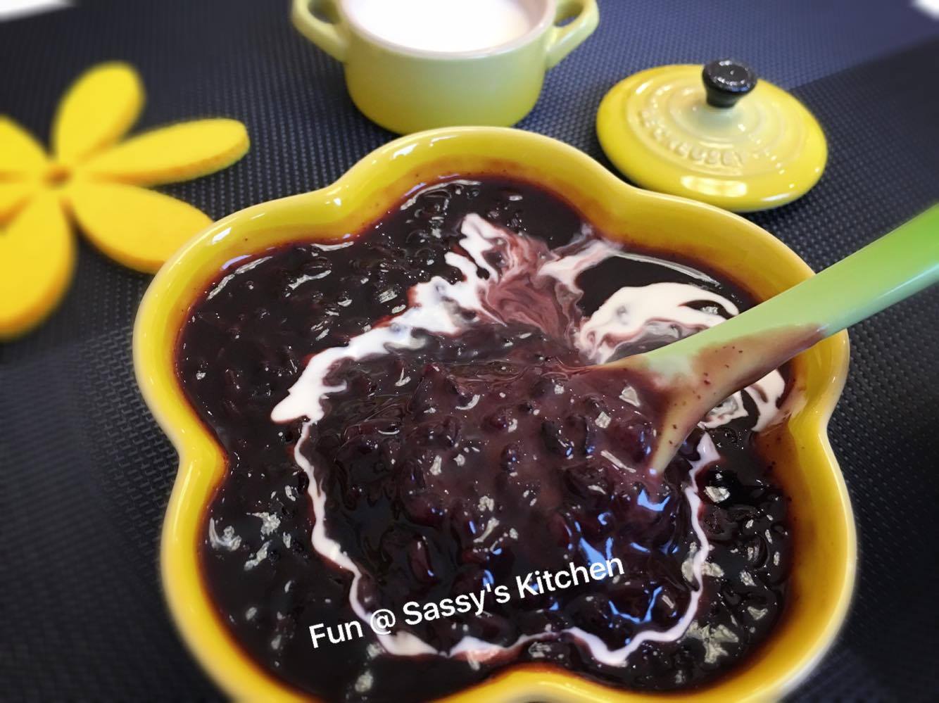 Plate & Palate: Pulut Hitam (Glutinous Black Rice) by Angela Seah Thulin