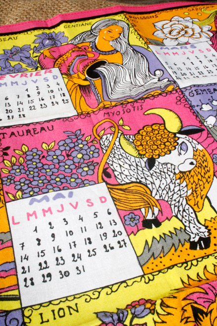 La puce au grenier - décoration vintage: Torchon kitsch - Calendrier 1973