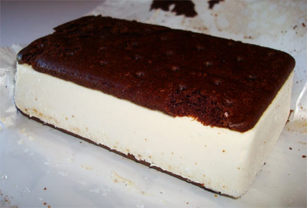 On Second Scoop: Ice Cream Reviews: Blue Bunny Ice Cream Sandwiches ...