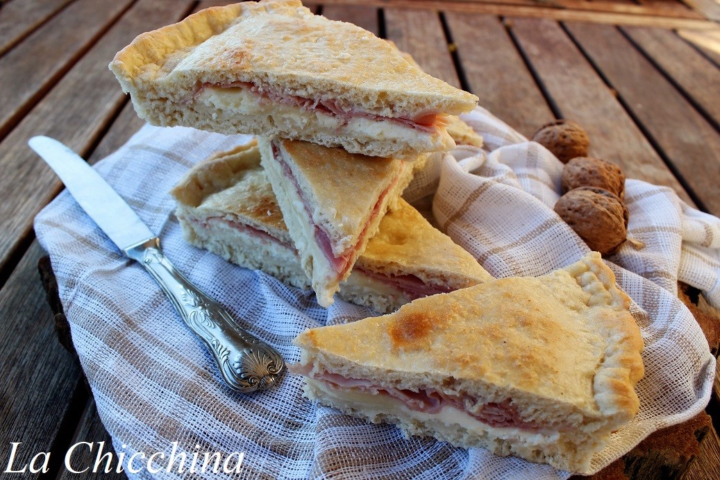 Focaccia farcita Cucina facile e veloce