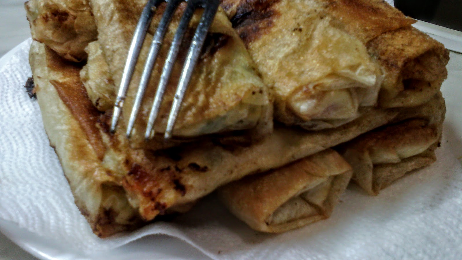 U kuvanju masta pravi svasta: SLANI PALACINCI SA RUSKOM SALATOM I ...