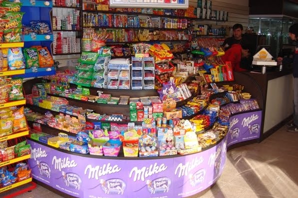 LA TIENDA CHICA CASTUERA: EL SEÑOR PEDRO = KIOSCO DE CARAMELOS, PRENSA ...