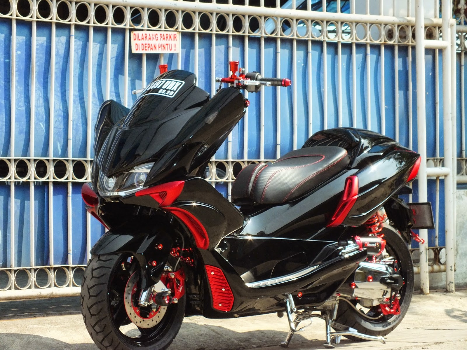 NgeKrom MOTOR Disini Tempatnya: HONDA PCX MODIFICATION