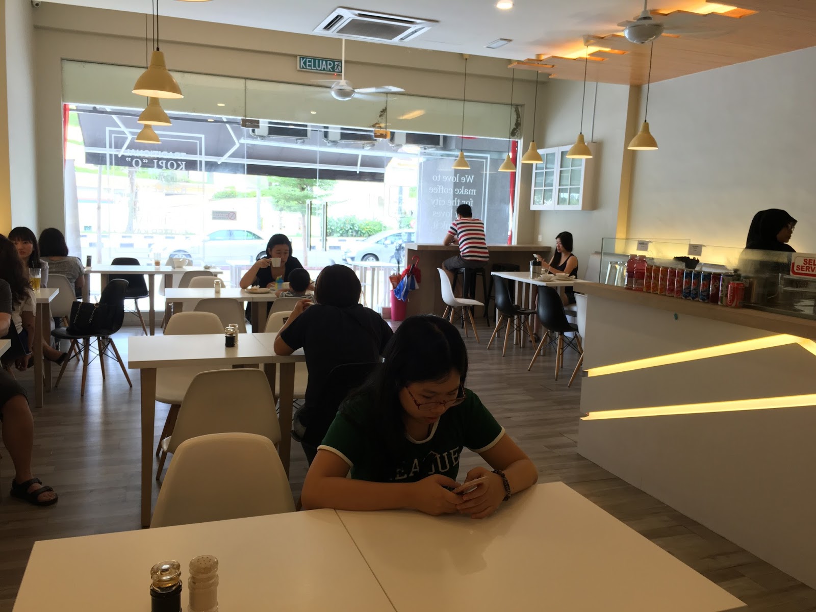 Mable Maeve - Food, Travel, Makeover & Sensitive Skin Care - Beauty