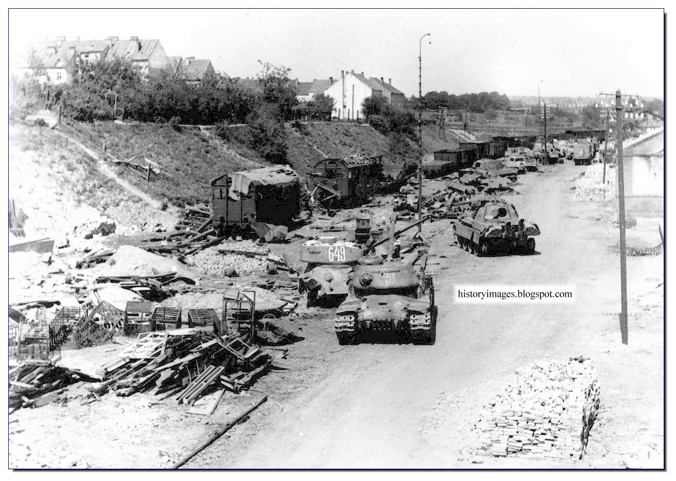 HISTORY IN IMAGES: Pictures Of War, History , WW2: Downfall: The ...