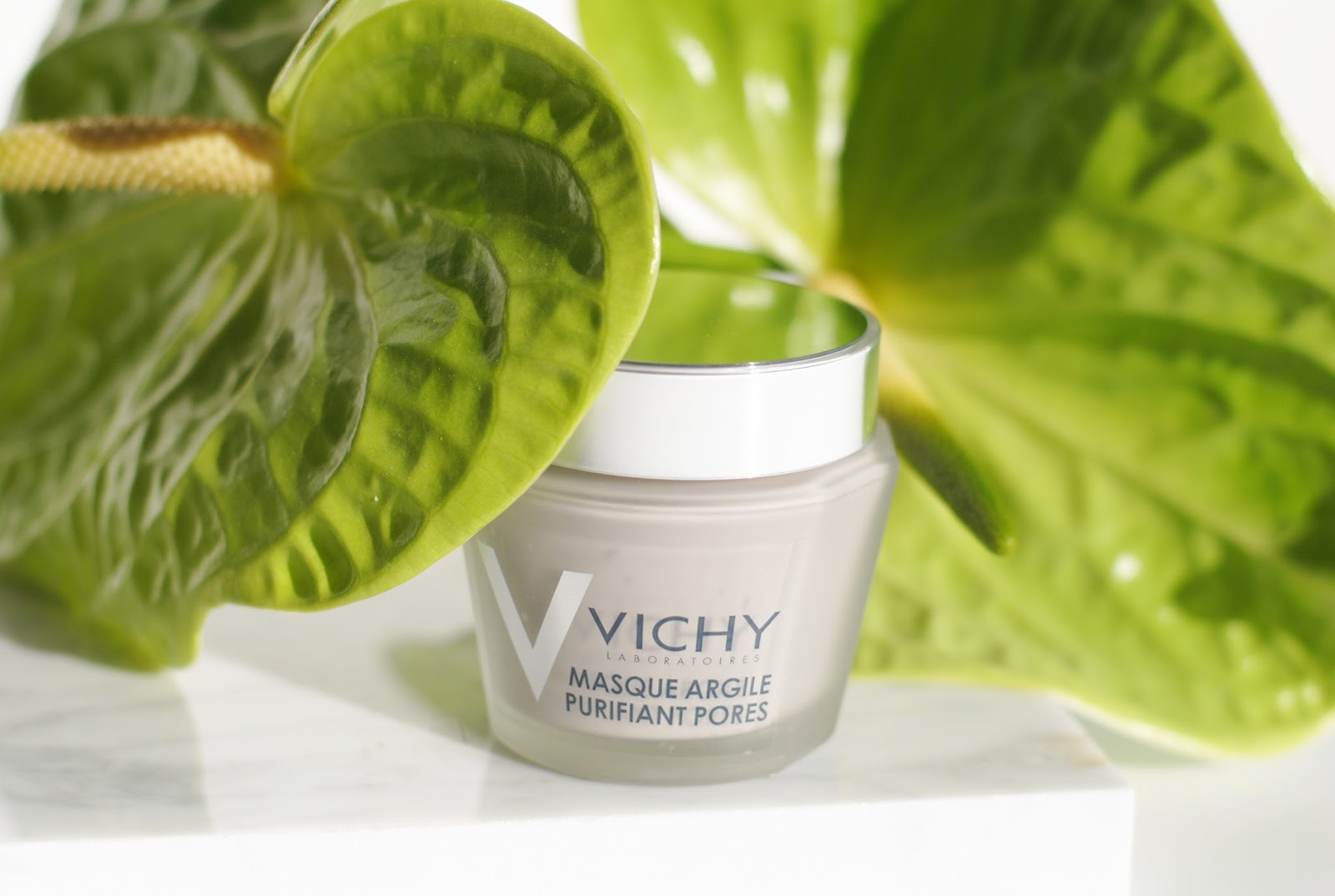 I AM A FASHIONEER: Vichy - The New Masks
